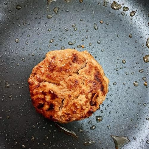 汉堡怎么做才好吃_汉堡肉饼为什么总是散开-第3张图片-山城妙识