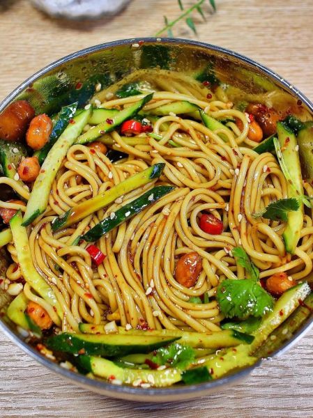 凉拌面怎么做好吃又简单_家常凉拌面做法-第2张图片-山城妙识 凉拌面怎么做好吃又简单_家常凉拌面做法-第2张图片-山城妙识