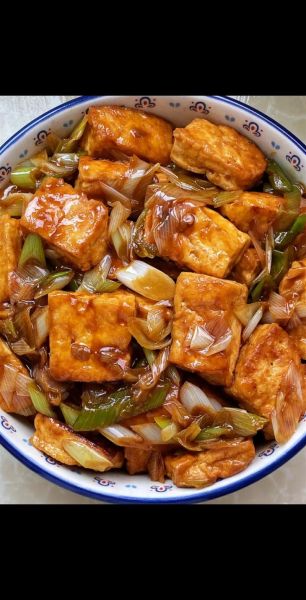 家常素炒豆腐怎么做_素炒豆腐用什么豆腐好-第2张图片-山城妙识 家常素炒豆腐怎么做_素炒豆腐用什么豆腐好-第2张图片-山城妙识