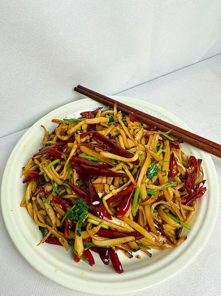 炒杏鲍菇热量是多少_减脂能吃吗-第1张图片-山城妙识 炒杏鲍菇热量是多少_减脂能吃吗-第1张图片-山城妙识