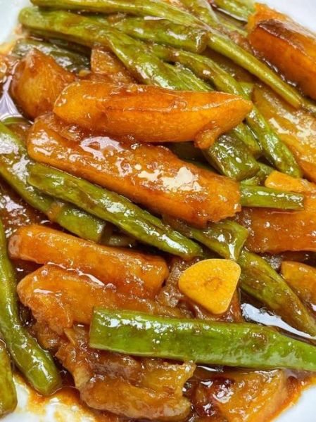 东北土豆炖豆角怎么做_豆角要不要先焯水-第2张图片-山城妙识 东北土豆炖豆角怎么做_豆角要不要先焯水-第2张图片-山城妙识