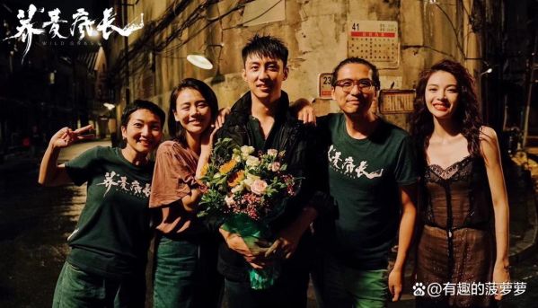 荞麦疯长讲的什么_剧情解析与主题深意-第1张图片-山城妙识 荞麦疯长讲的什么_剧情解析与主题深意-第1张图片-山城妙识