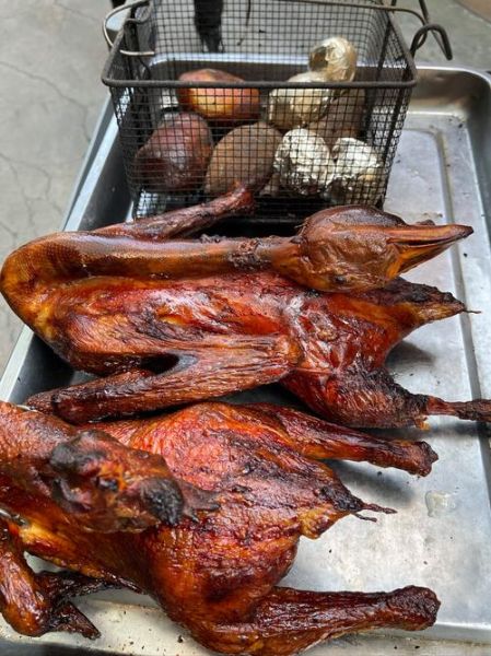 烤火鸡的做法_如何烤出多汁火鸡-第1张图片-山城妙识 烤火鸡的做法_如何烤出多汁火鸡-第1张图片-山城妙识