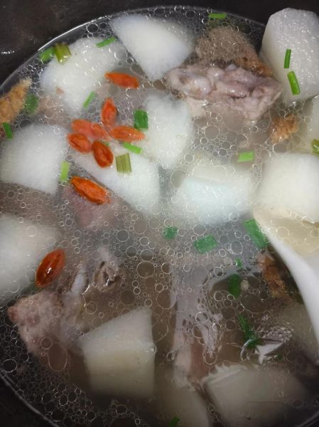 水煮白萝卜汤怎么做_白萝卜汤去火吗-第2张图片-山城妙识