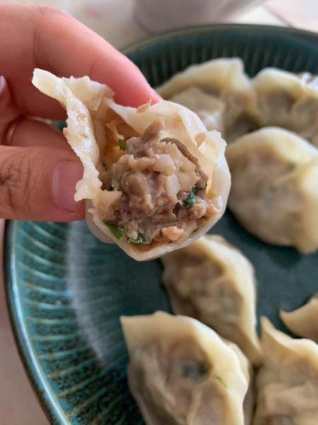 猪肉莲菜饺子馅怎么做_莲菜饺子馅怎么调才脆嫩-第1张图片-山城妙识