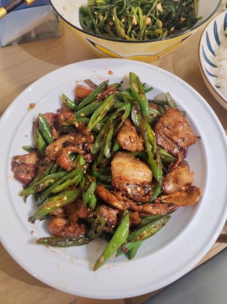 湖南小炒肉用什么辣椒_正宗做法选哪种辣椒-第2张图片-山城妙识 湖南小炒肉用什么辣椒_正宗做法选哪种辣椒-第2张图片-山城妙识