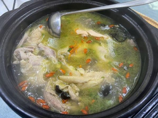 肚包鸡的功效与作用_肚包鸡适合什么人吃-第2张图片-山城妙识 肚包鸡的功效与作用_肚包鸡适合什么人吃-第2张图片-山城妙识