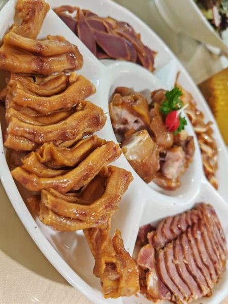 卤水拼盘怎么做_卤水拼盘配方比例-第1张图片-山城妙识