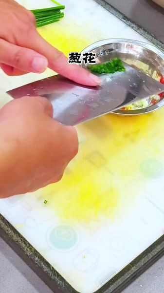 盐水虾怎么去腥_盐水虾用料酒还是姜片-第1张图片-山城妙识 盐水虾怎么去腥_盐水虾用料酒还是姜片-第1张图片-山城妙识