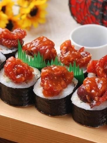 卷寿司怎么卷不散_卷寿司用什么米最好-第1张图片-山城妙识