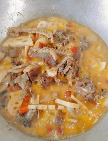 红烧鸭子怎么做_红烧鸭子为什么先焯水-第1张图片-山城妙识 红烧鸭子怎么做_红烧鸭子为什么先焯水-第1张图片-山城妙识