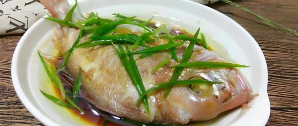 清蒸红鱼怎么蒸才鲜嫩_清蒸红鱼做法窍门-第2张图片-山城妙识 清蒸红鱼怎么蒸才鲜嫩_清蒸红鱼做法窍门-第2张图片-山城妙识