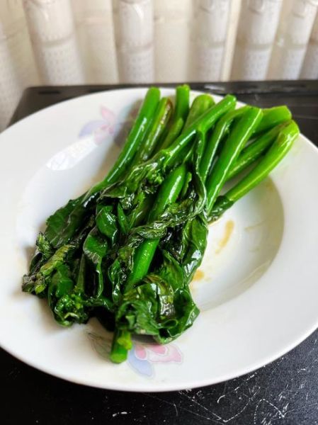 粗芥兰杆怎么炒好吃_粗芥兰杆的家常做法-第1张图片-山城妙识 粗芥兰杆怎么炒好吃_粗芥兰杆的家常做法-第1张图片-山城妙识