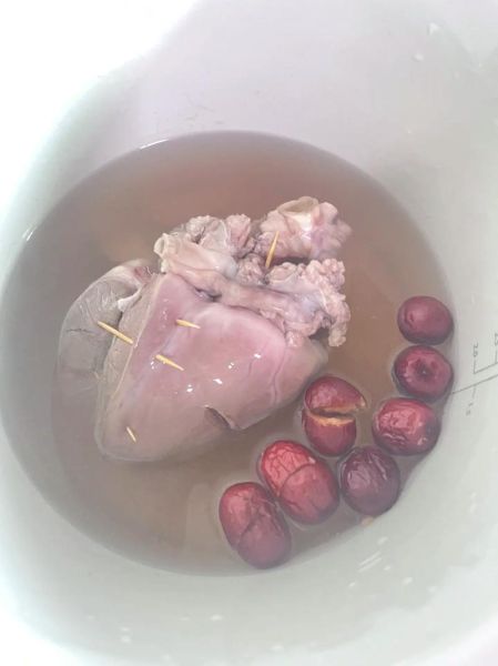 猪心怎么处理干净_猪心去血水技巧-第1张图片-山城妙识 猪心怎么处理干净_猪心去血水技巧-第1张图片-山城妙识