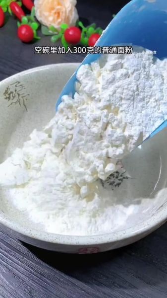 长条花卷怎么拧_花卷拧法技巧-第2张图片-山城妙识 长条花卷怎么拧_花卷拧法技巧-第2张图片-山城妙识