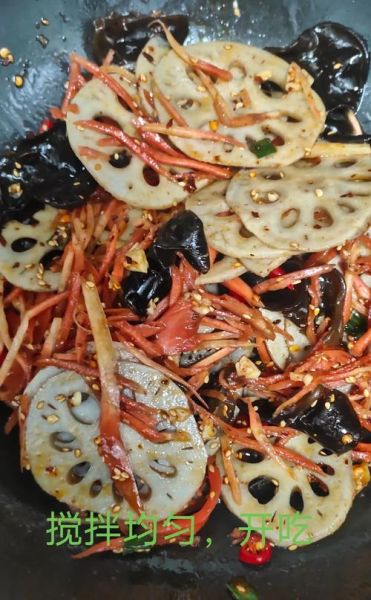 木耳炒藕片怎么炒好吃_木耳炒藕片需要焯水吗-第3张图片-山城妙识