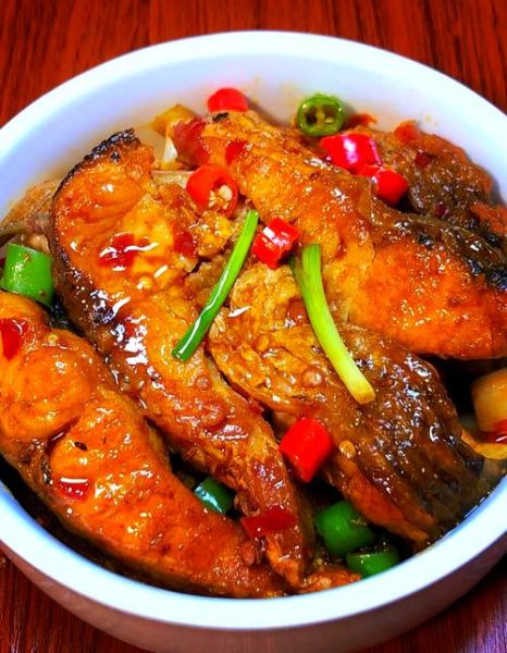 红烧鲤鱼块怎么做才入味_红烧鲤鱼块去腥技巧-第1张图片-山城妙识 红烧鲤鱼块怎么做才入味_红烧鲤鱼块去腥技巧-第1张图片-山城妙识