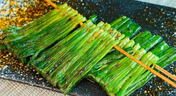 烤韭菜怎么烤才好吃_烤韭菜的做法步骤-第2张图片-山城妙识