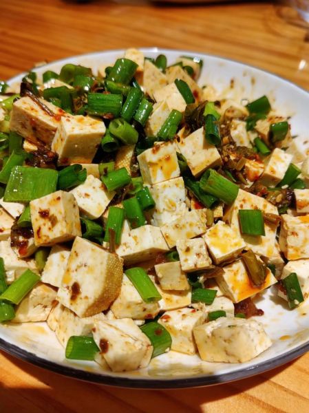 小葱拌豆腐歇后语的下一句是什么_寓意和用法-第3张图片-山城妙识 小葱拌豆腐歇后语的下一句是什么_寓意和用法-第3张图片-山城妙识