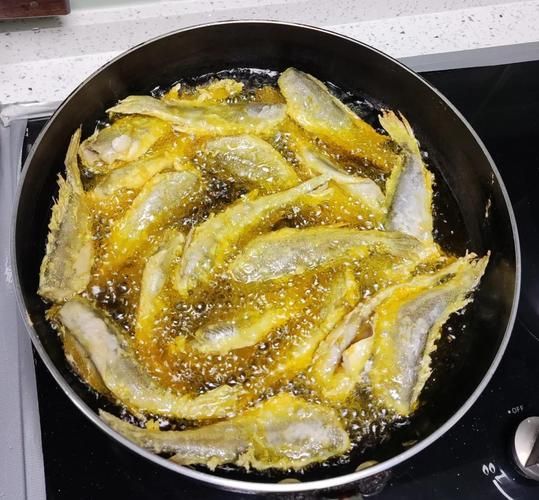 怎么炖黄花鱼最好吃_黄花鱼炖多久才入味-第3张图片-山城妙识 怎么炖黄花鱼最好吃_黄花鱼炖多久才入味-第3张图片-山城妙识