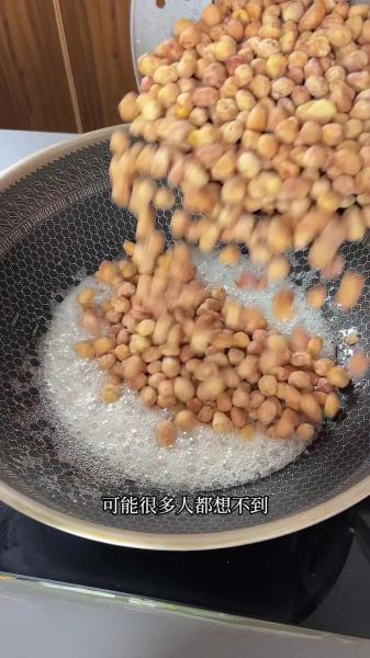 白糖挂霜花生米怎么做_挂霜花生为什么返潮-第2张图片-山城妙识