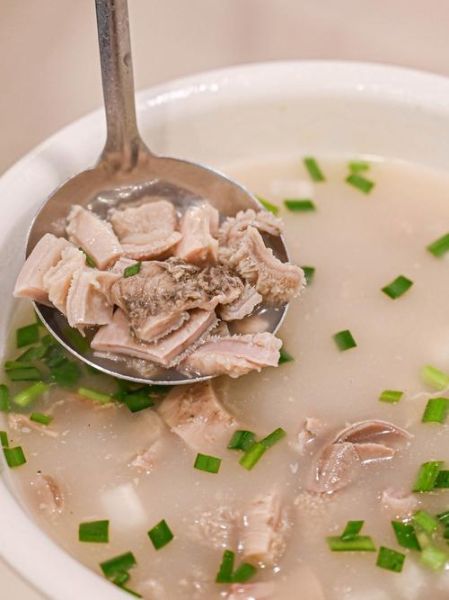 烩羊杂碎怎么做_正宗羊杂碎汤做法-第1张图片-山城妙识 烩羊杂碎怎么做_正宗羊杂碎汤做法-第1张图片-山城妙识