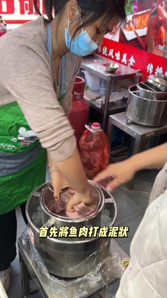 炸鱼丸子怎么做_炸鱼丸子为什么散-第1张图片-山城妙识 炸鱼丸子怎么做_炸鱼丸子为什么散-第1张图片-山城妙识