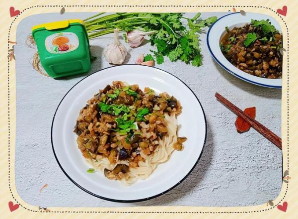 肉炸酱面怎么做_炸酱面肉丁怎么炒才香-第2张图片-山城妙识
