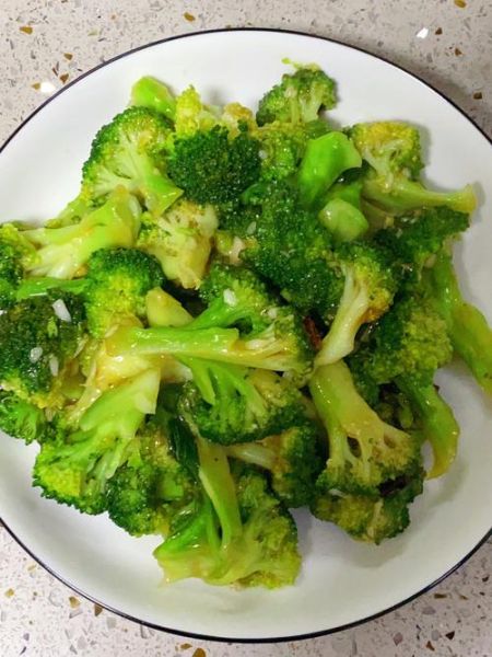 西兰花怎么炒好吃_素炒西兰花做法窍门-第3张图片-山城妙识 西兰花怎么炒好吃_素炒西兰花做法窍门-第3张图片-山城妙识