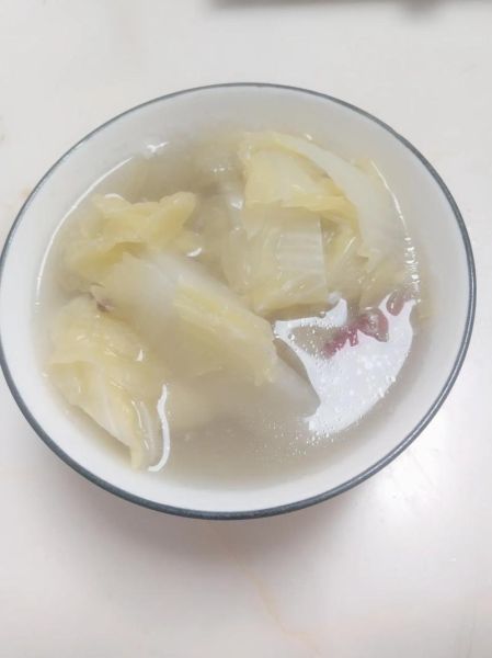 白菜汤的功效与作用_喝白菜汤能减肥吗-第2张图片-山城妙识 白菜汤的功效与作用_喝白菜汤能减肥吗-第2张图片-山城妙识