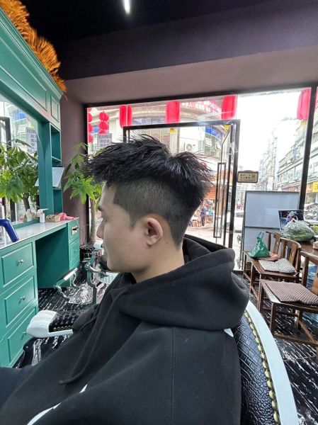 清汤挂面发型适合什么脸型_清汤挂面发型怎么打理-第2张图片-山城妙识 清汤挂面发型适合什么脸型_清汤挂面发型怎么打理-第2张图片-山城妙识