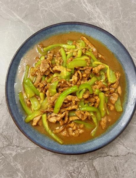 肉片炒丝瓜怎么做才好吃_肉片炒丝瓜的窍门-第1张图片-山城妙识 肉片炒丝瓜怎么做才好吃_肉片炒丝瓜的窍门-第1张图片-山城妙识